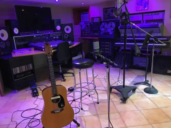 Good Vibrations Music Studio in Paterson, NJ // Lessons.com